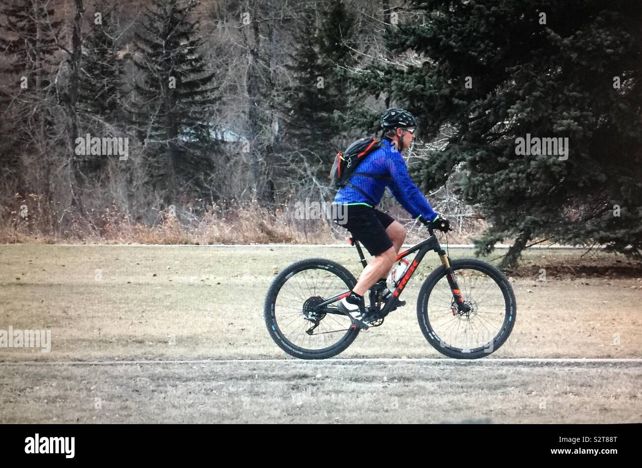 Keeping fit, bicycle riding Stock Photo - Alamy