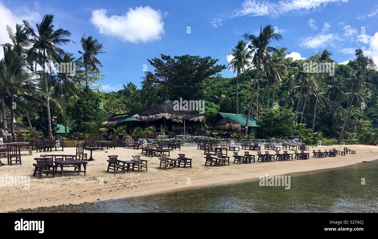 Filipino beach cafe hi-res stock photography and images - Alamy