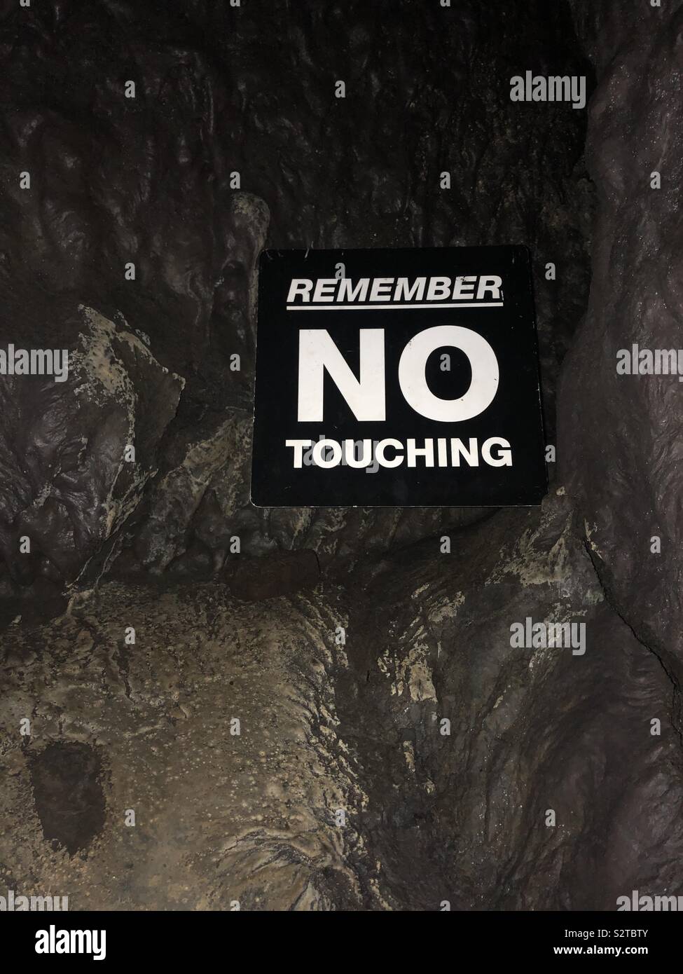 “No touching” sign Stock Photo - Alamy