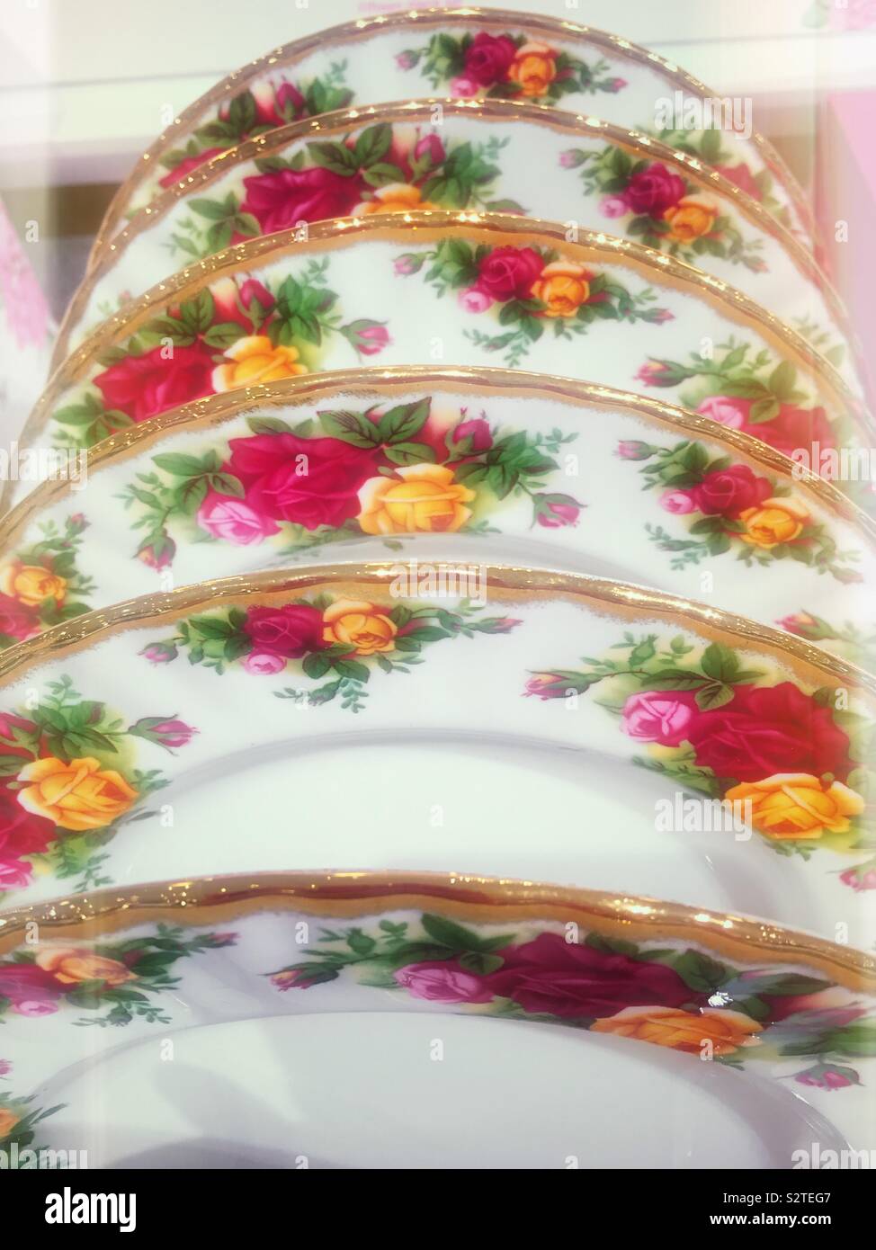 Golden rims hi-res stock photography and images - Alamy