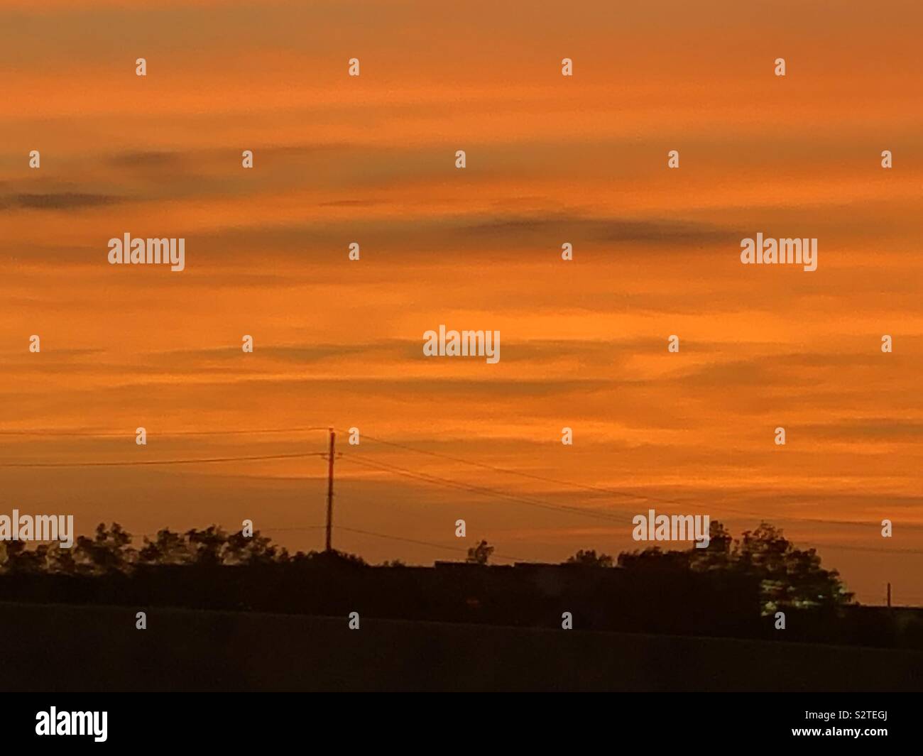 Beautiful orange sky hi-res stock photography and images - Alamy
