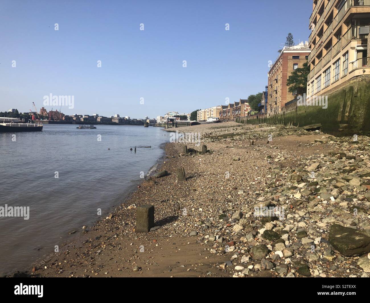 London beach on the Thames Stock Photo - Alamy