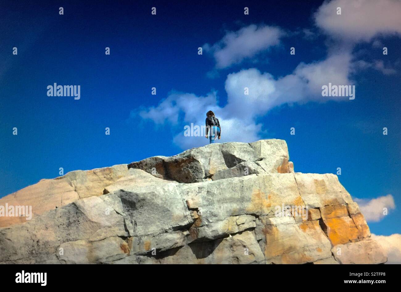 Okotoks erratic, quartzite rock, tourist attraction, Alberta, Canada ...
