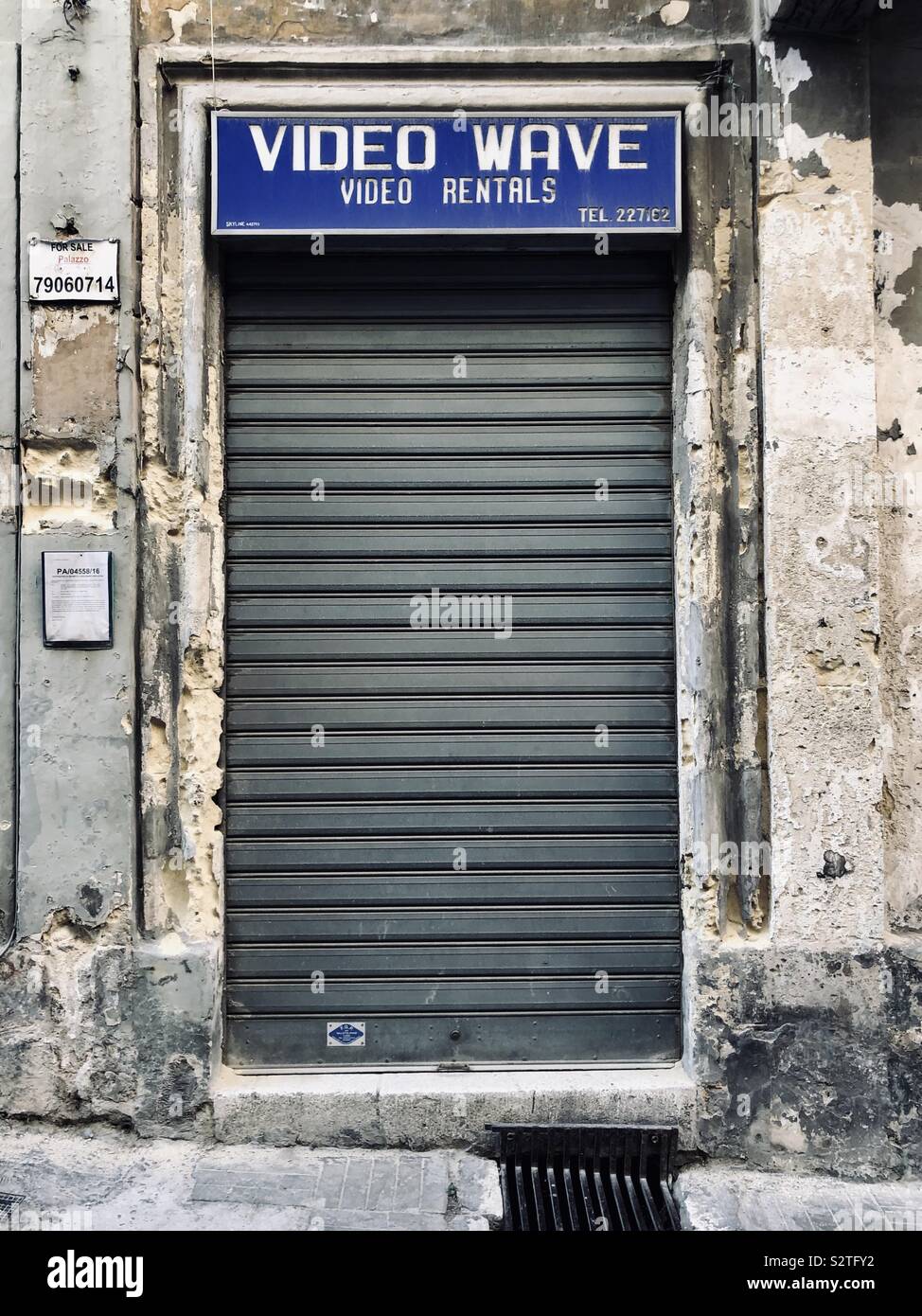 Vhs video shop hi-res stock photography and images - Alamy