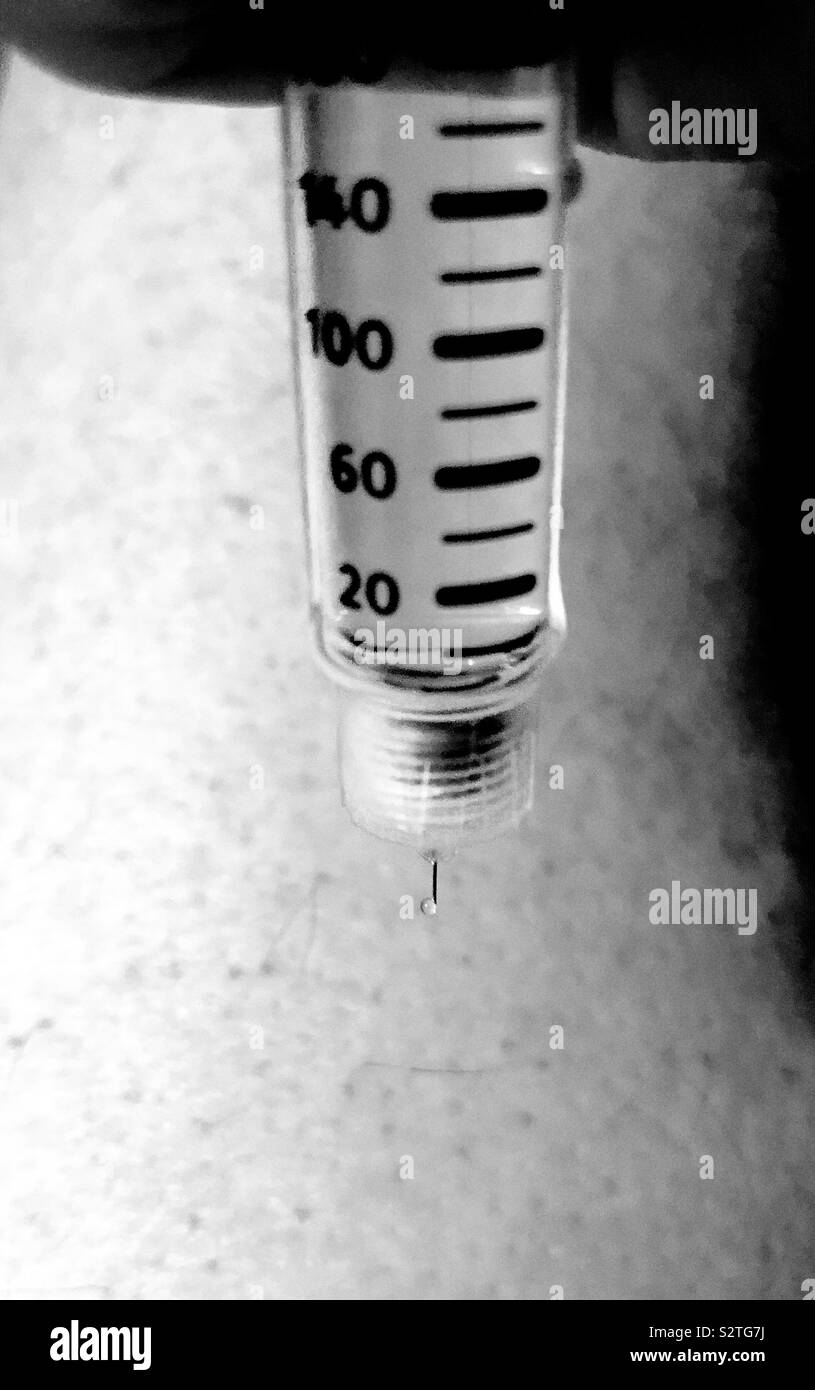 Insulin injection hi-res stock photography and images - Alamy
