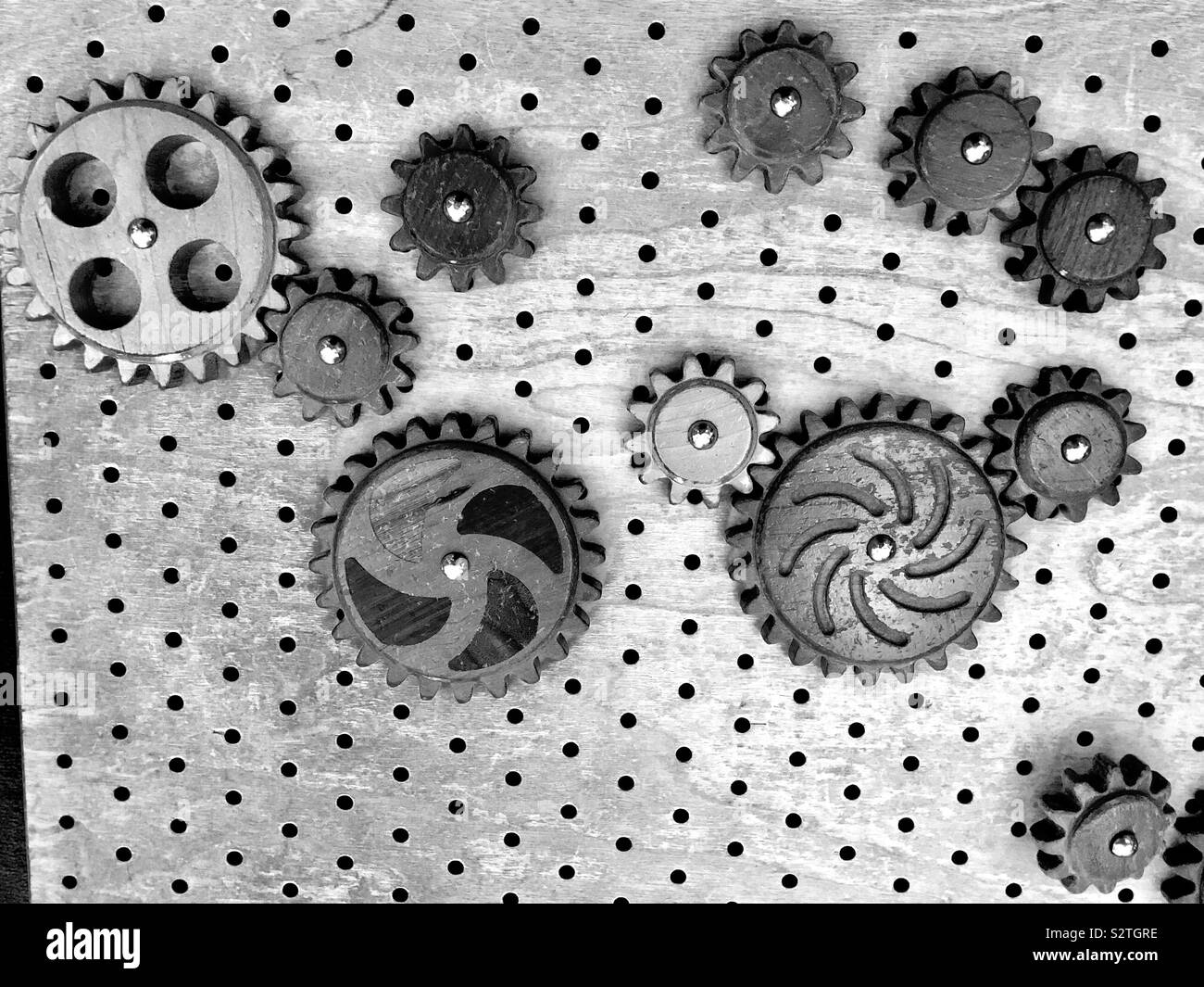 Wooden gears hi-res stock photography and images - Alamy