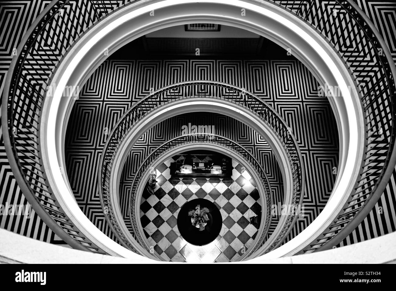 Circular Symmetry High Resolution Stock Photography and Images - Alamy