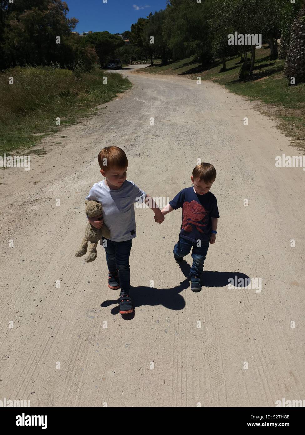 Brothers love hi-res stock photography and images - Alamy
