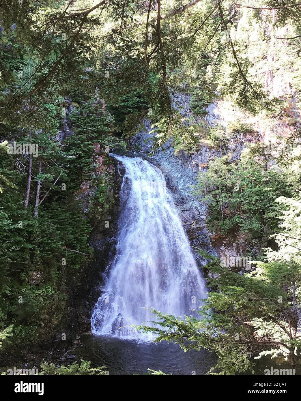 Peace waterfall hi-res stock photography and images - Alamy