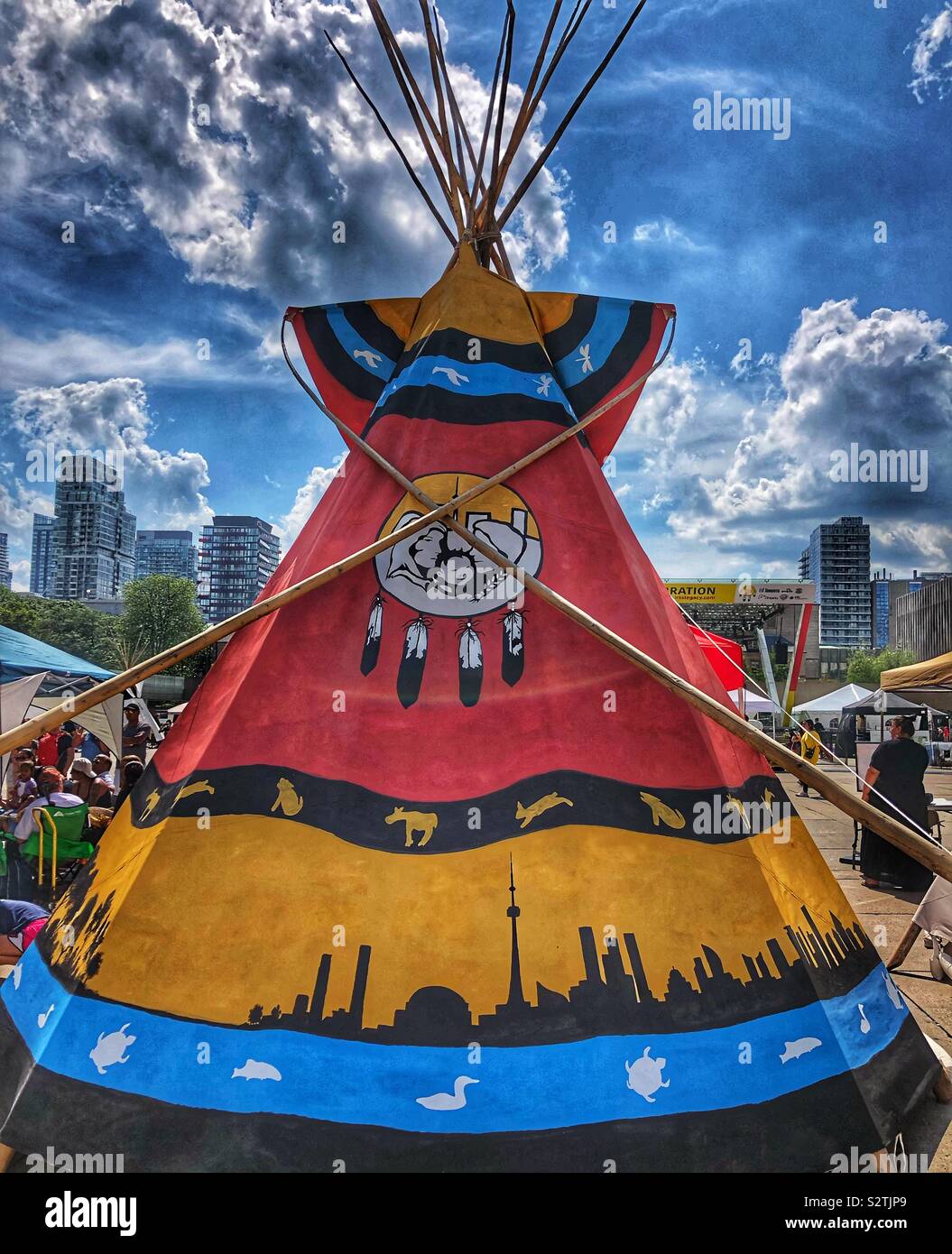 Canada first nation city hi-res stock photography and images - Alamy