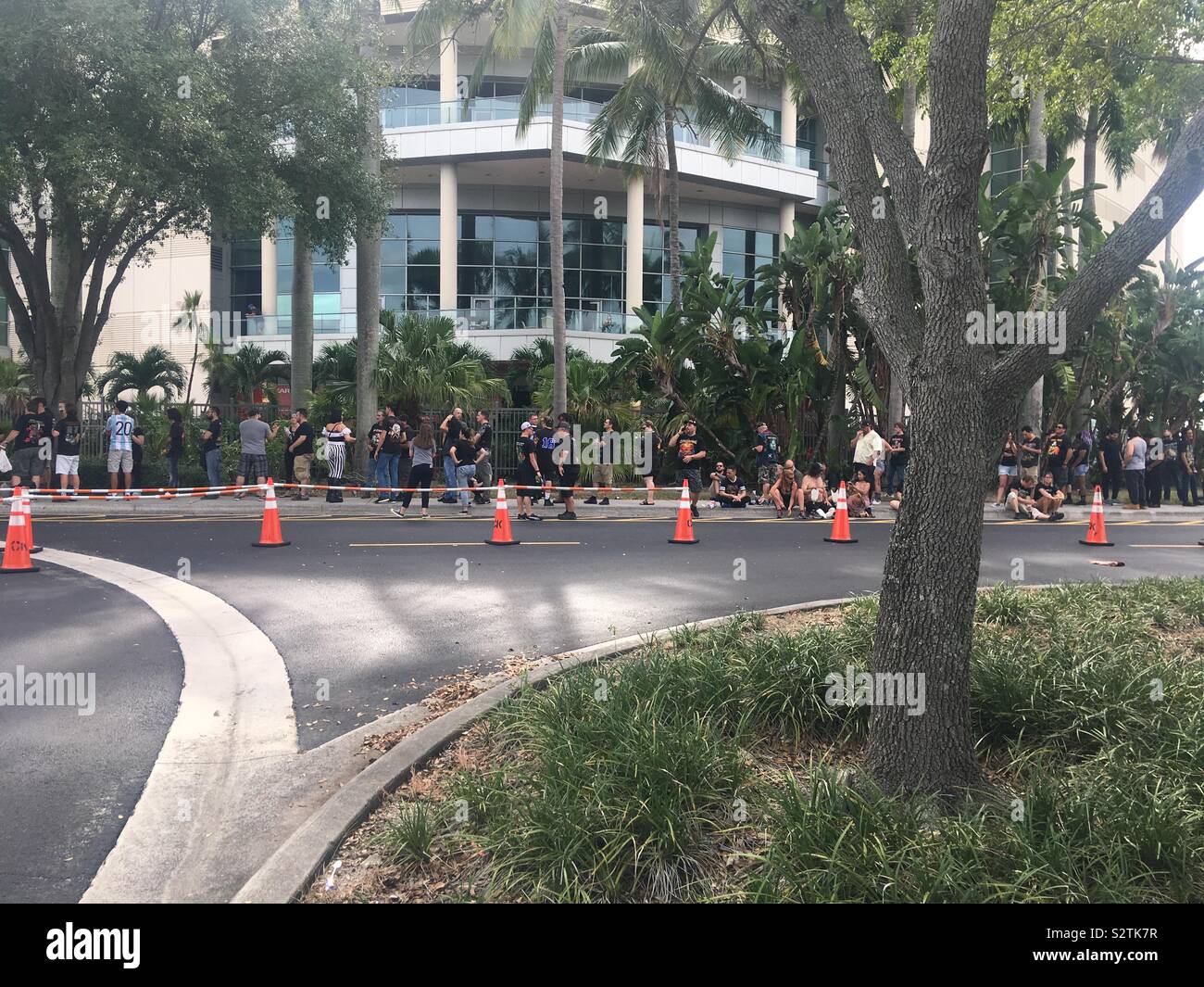 Long lines for the show Stock Photo - Alamy