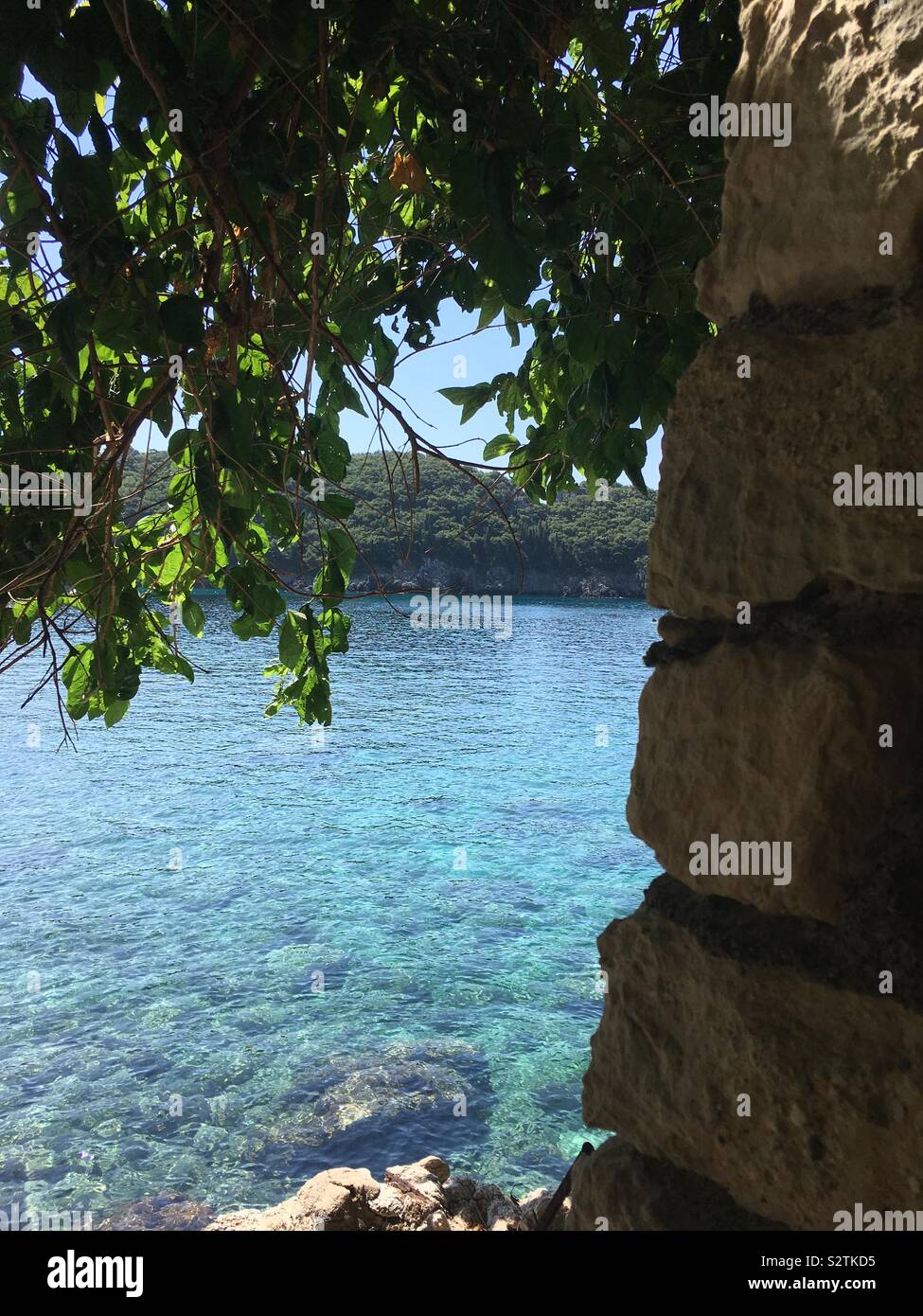 Hidden cove beach hi-res stock photography and images - Alamy