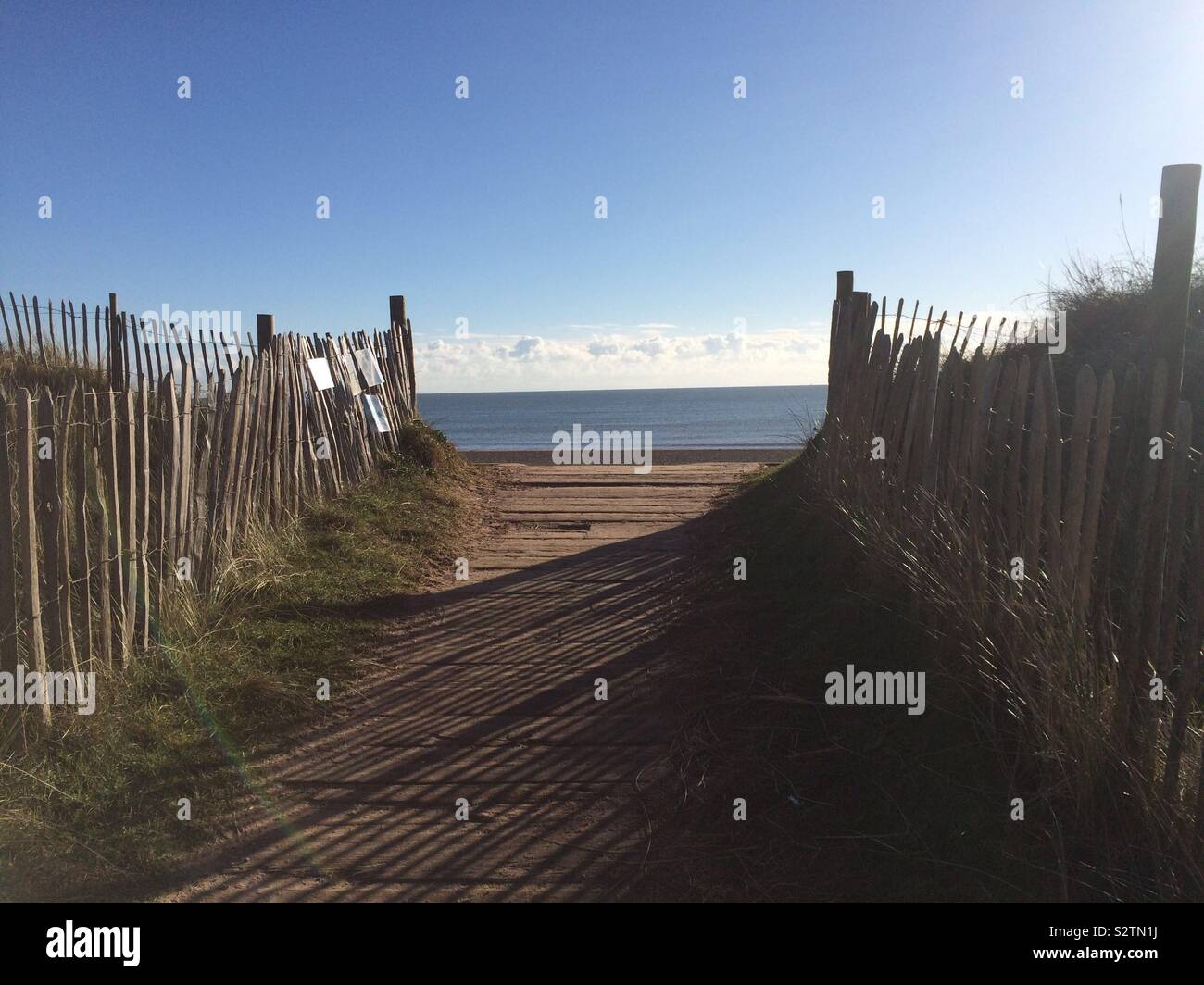Path with sun hi-res stock photography and images - Alamy