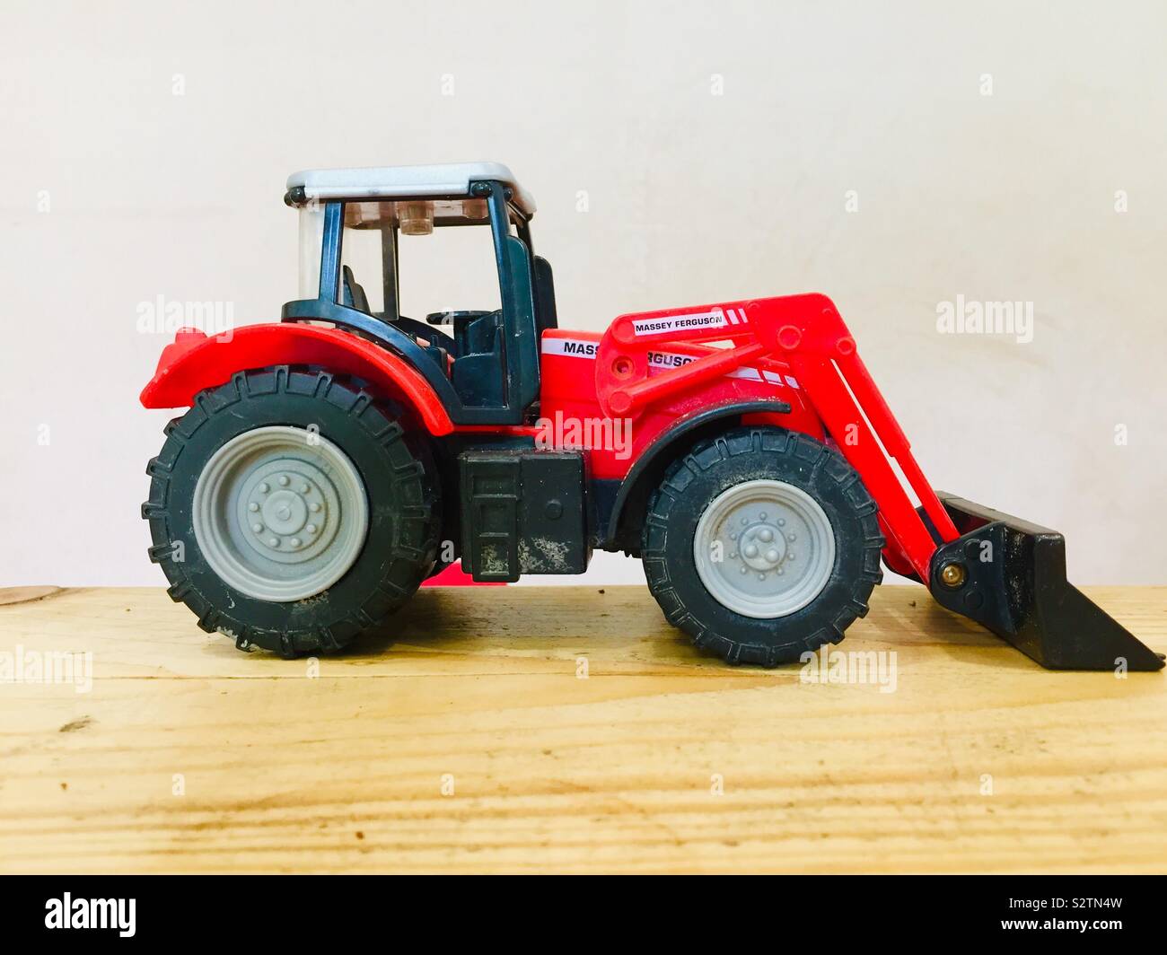 Tractor front loader hi-res stock photography and images - Alamy