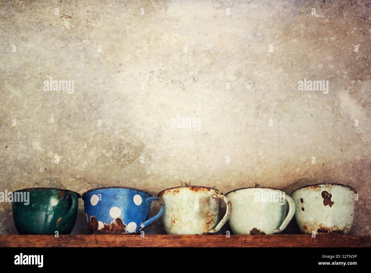 Rusty mugs hi-res stock photography and images - Alamy