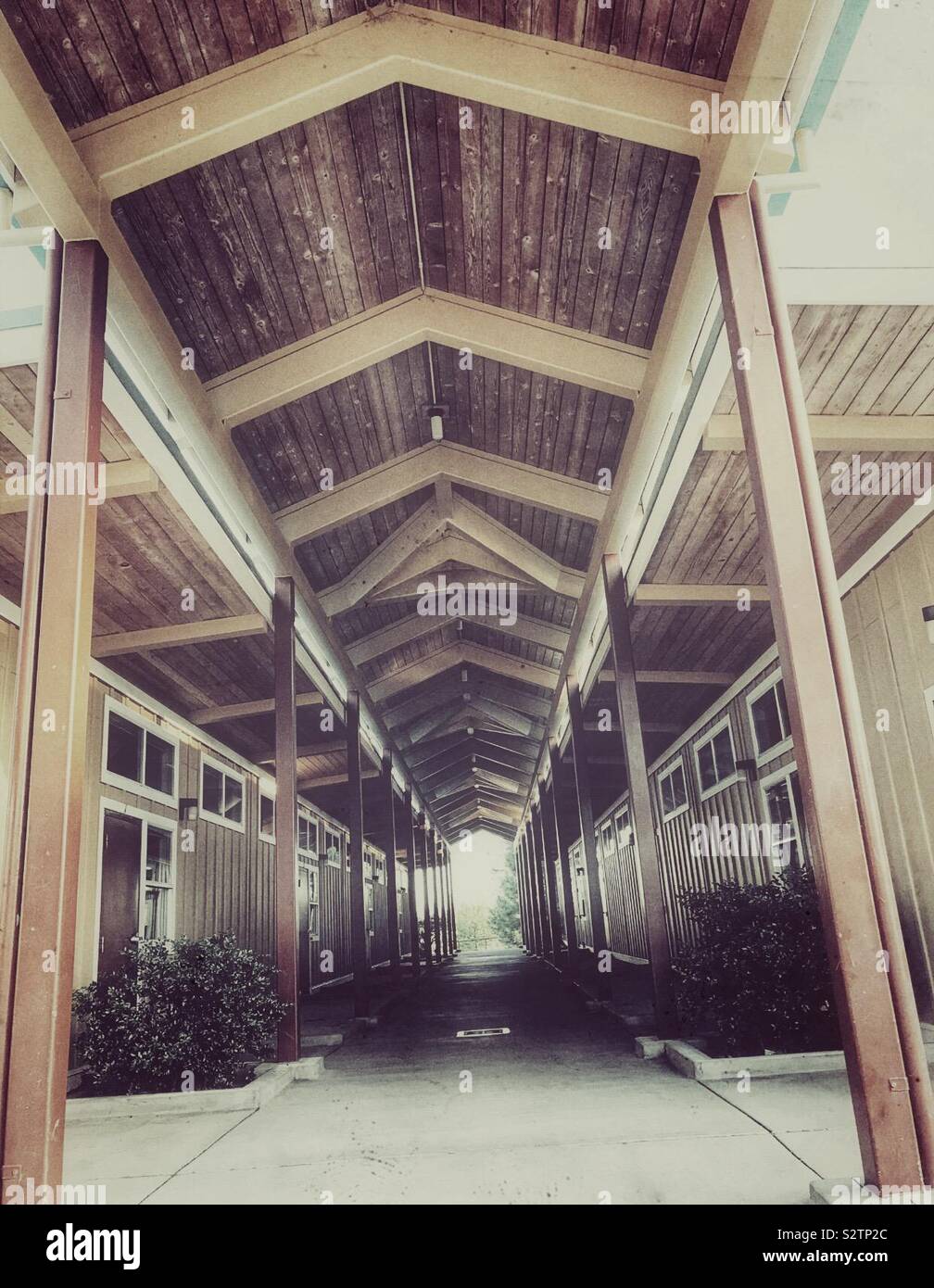 Middle school hallway school hi-res stock photography and images - Alamy