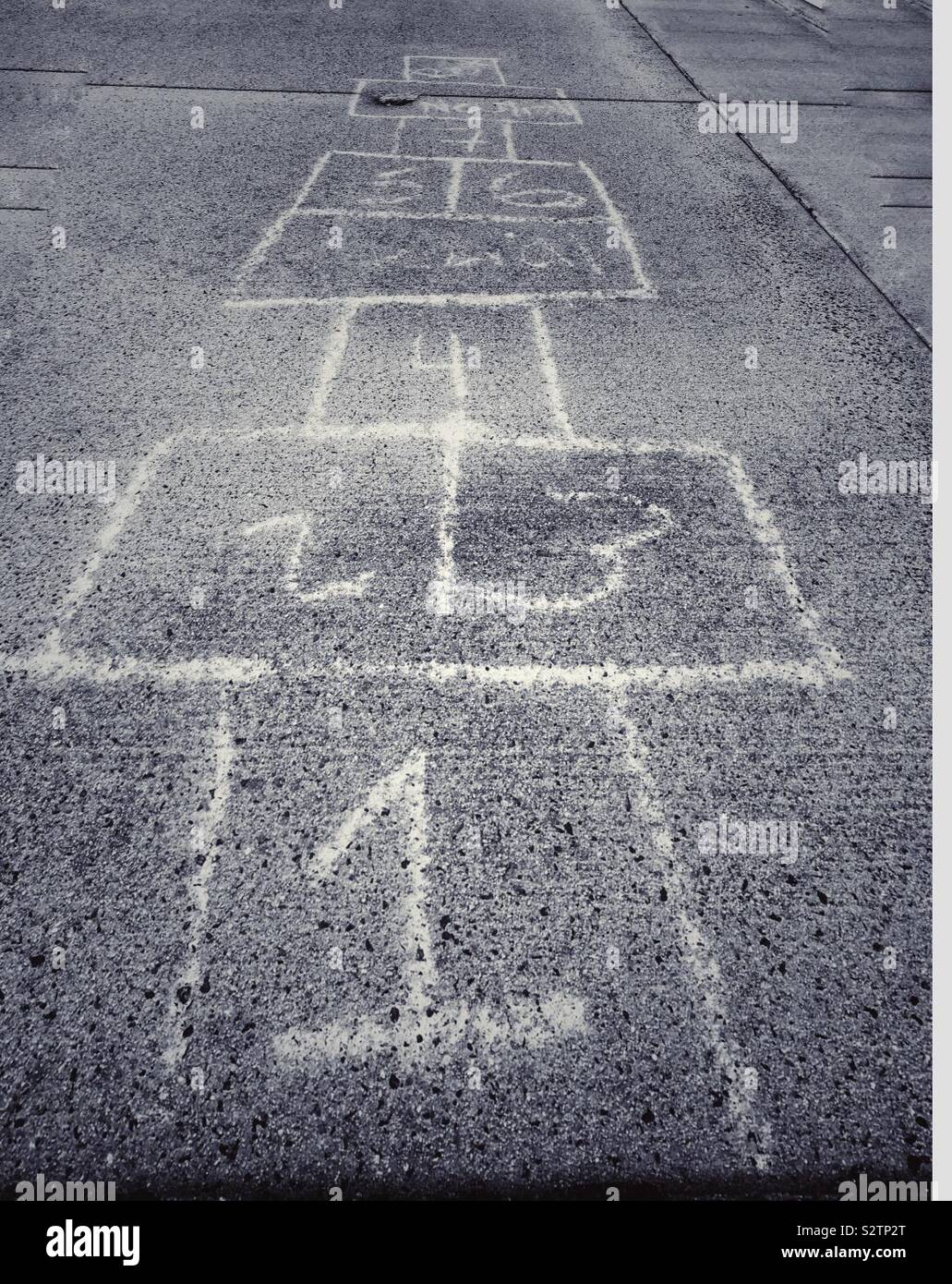 Hopscotch hi-res stock photography and images - Alamy