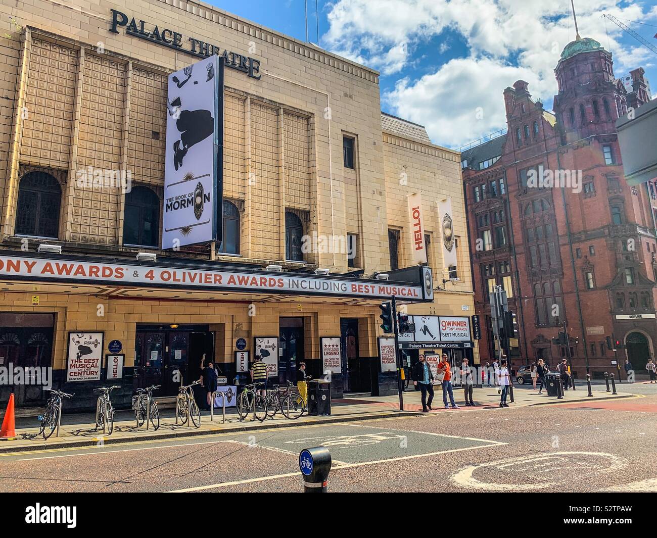 The palace theatre manchester hi-res stock photography and images - Alamy