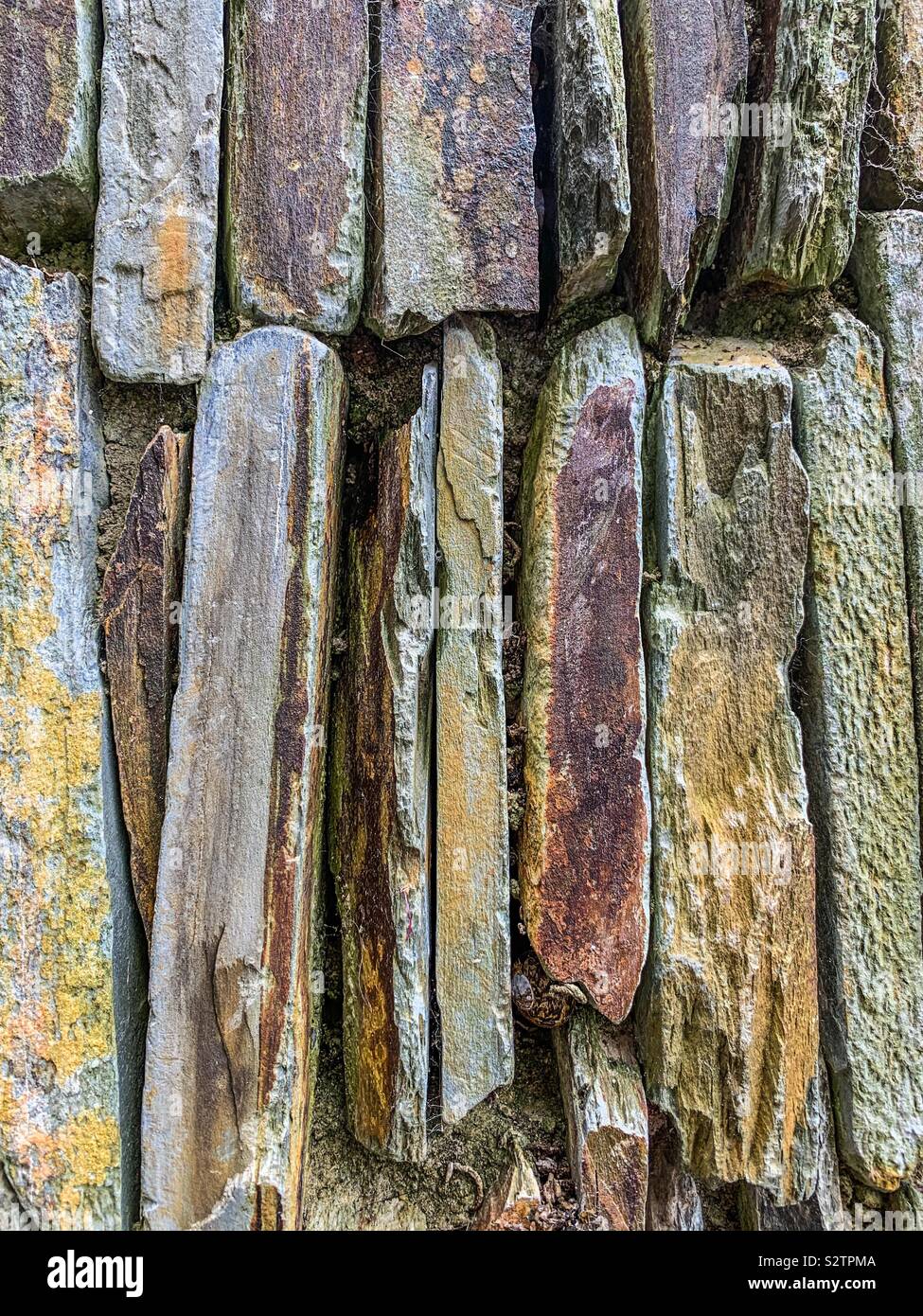 Schist stone wall hi-res stock photography and images - Alamy