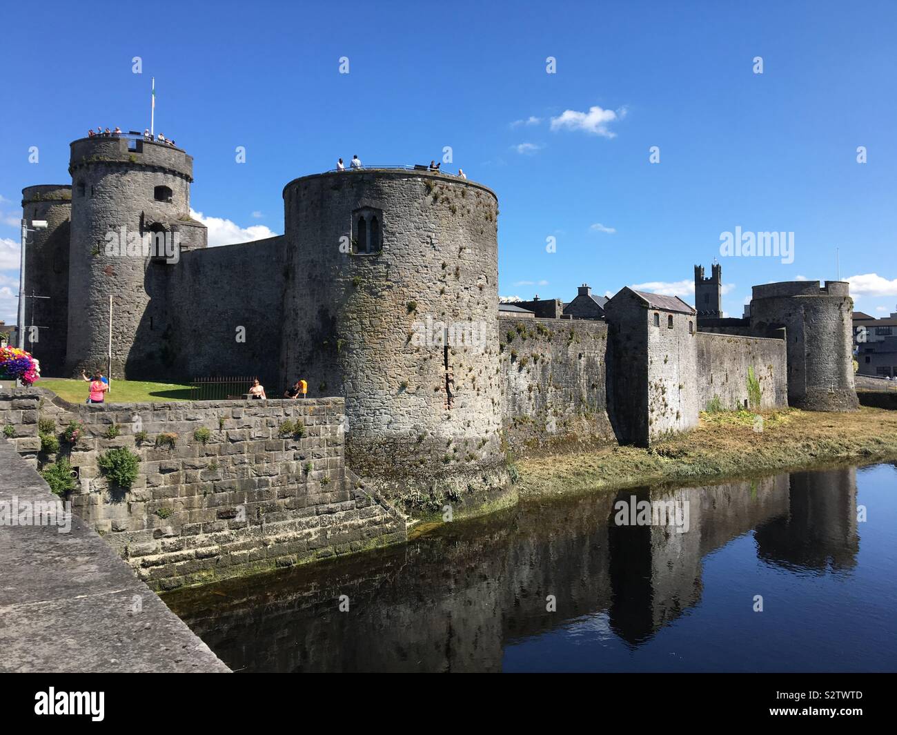 King Johns Castle, Limerick, Ireland Stock Photo - Alamy