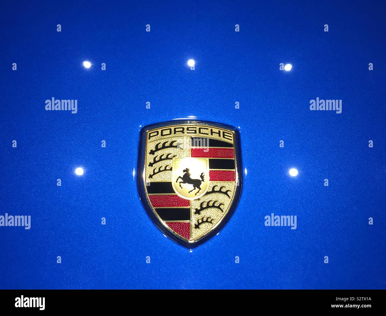 Porsche car badge Stock Photo - Alamy