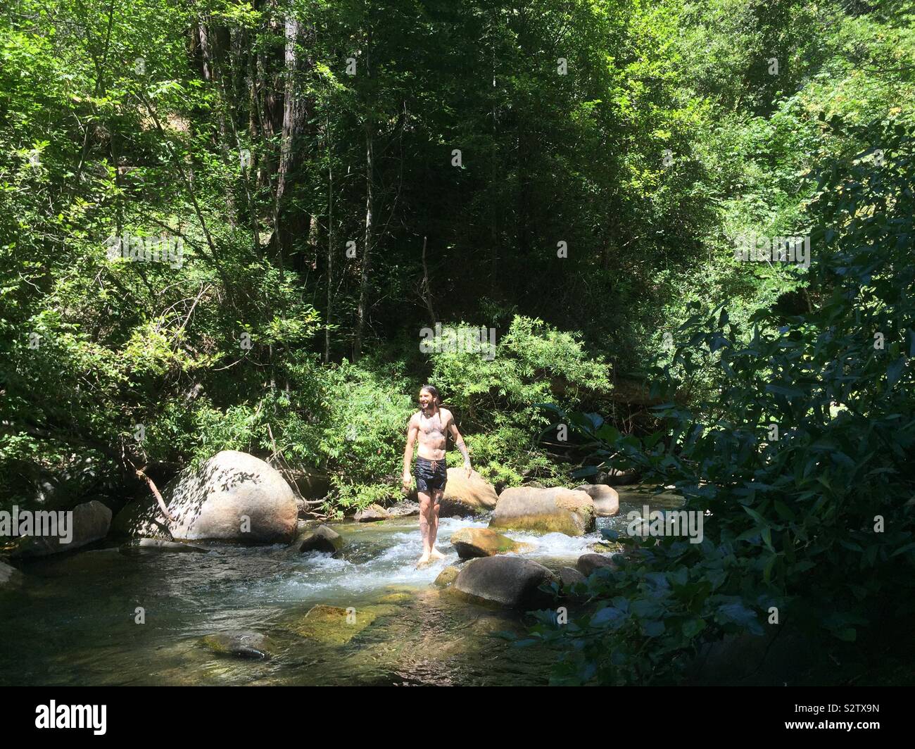Man swimming river hi-res stock photography and images - Alamy