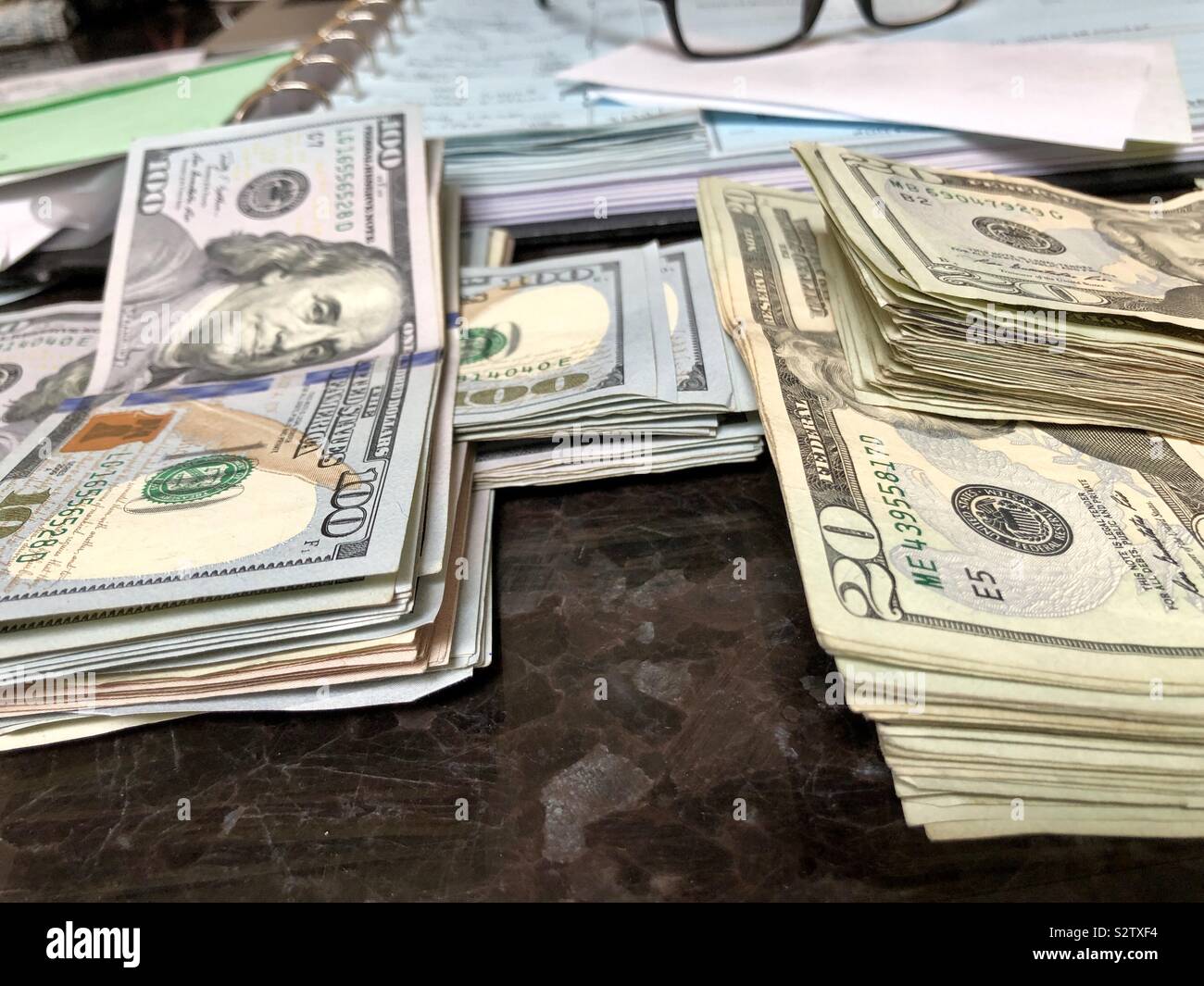 100 check hi-res stock photography and images - Alamy