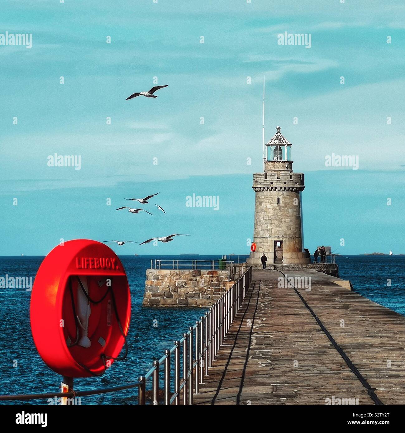Lighthouse saint peter port guernsey hi-res stock photography and ...