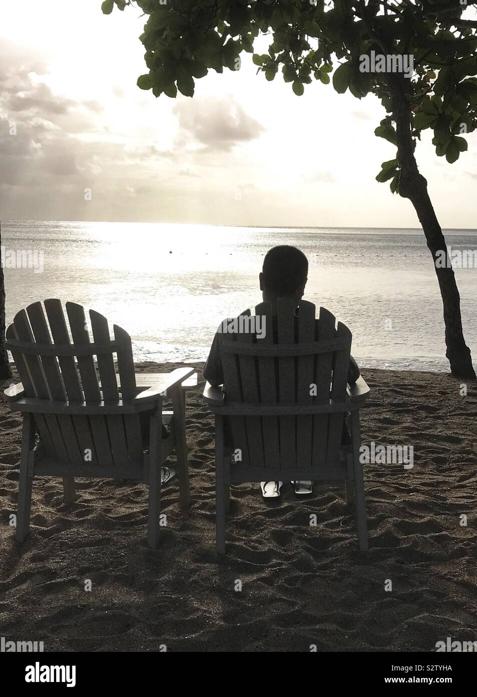 Adirondack chair view hi-res stock photography and images - Alamy