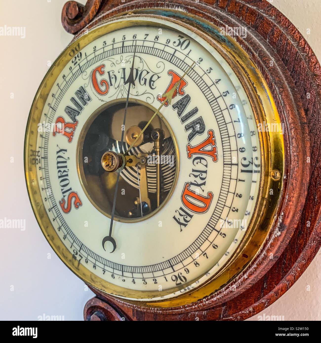 Barometer hi-res stock photography and images - Alamy