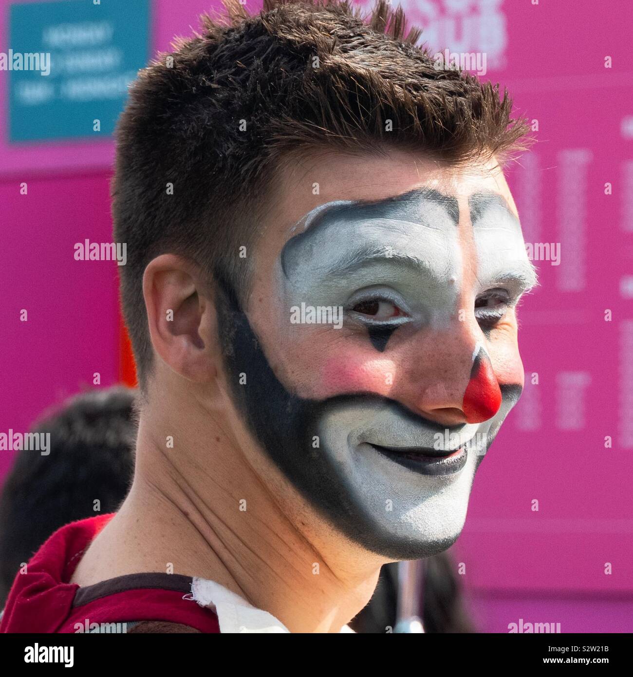 Clowning around hi-res stock photography and images - Alamy