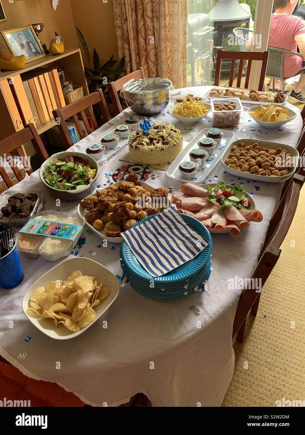 Birthday buffet hi-res stock photography and images - Alamy