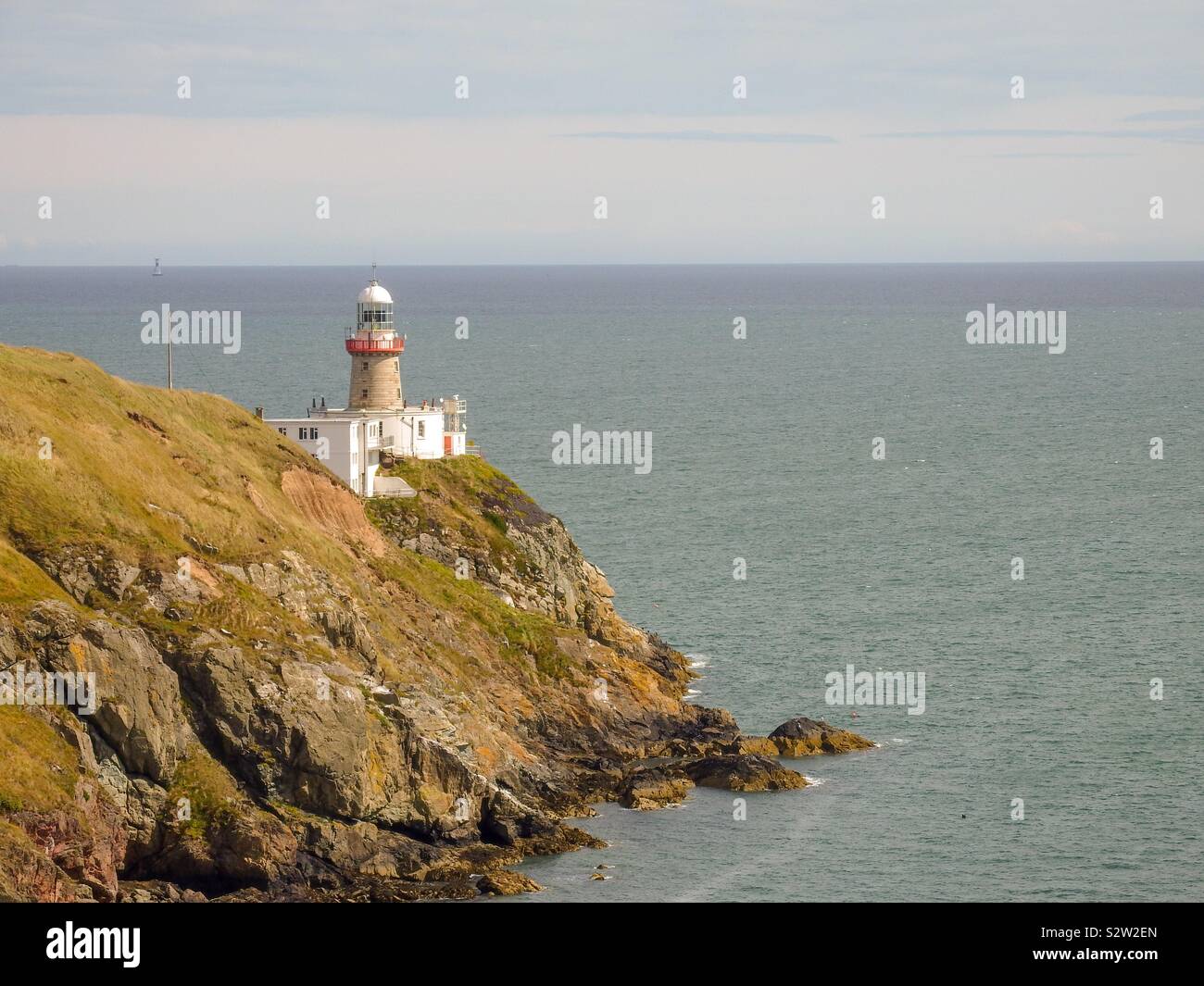 Lighthouse on the edge hi-res stock photography and images - Alamy