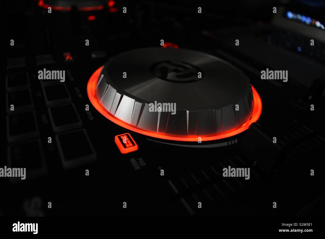 Decks music hi-res stock photography and images - Alamy