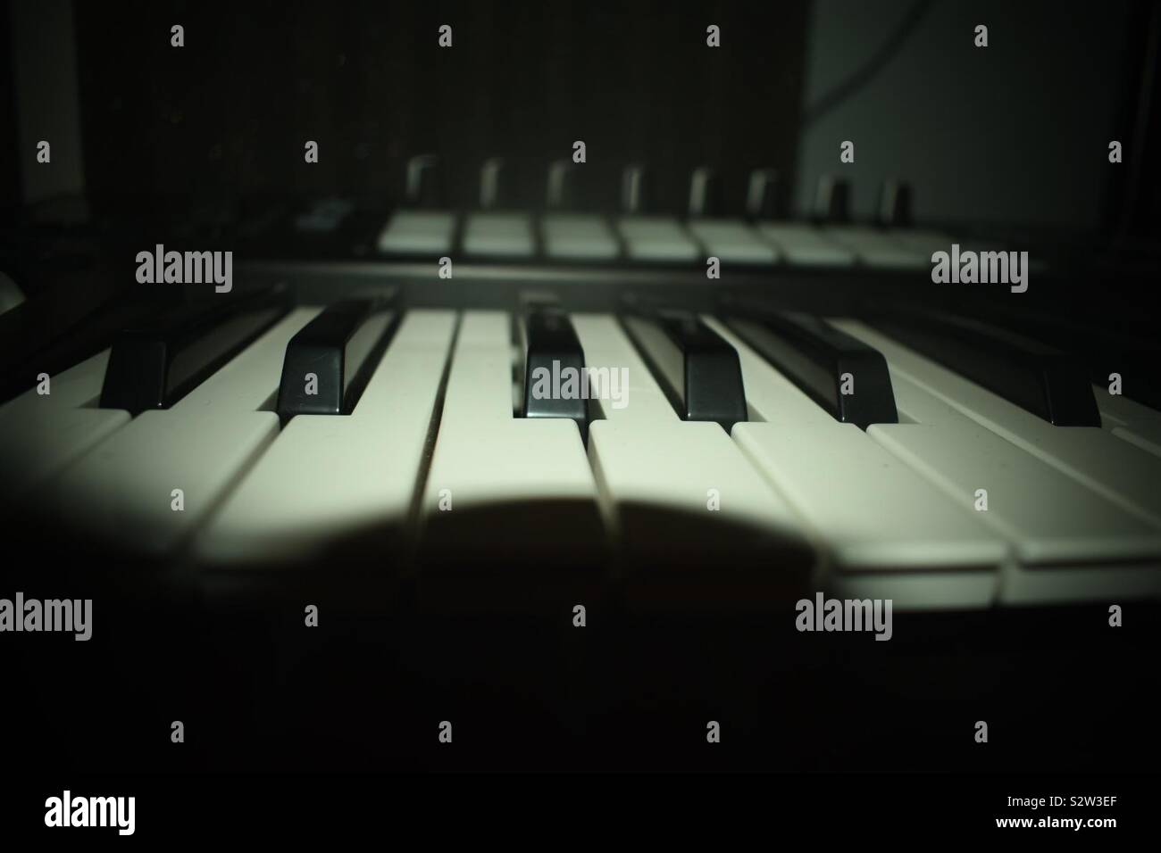 Keyboard music keys hi-res stock photography and images - Alamy