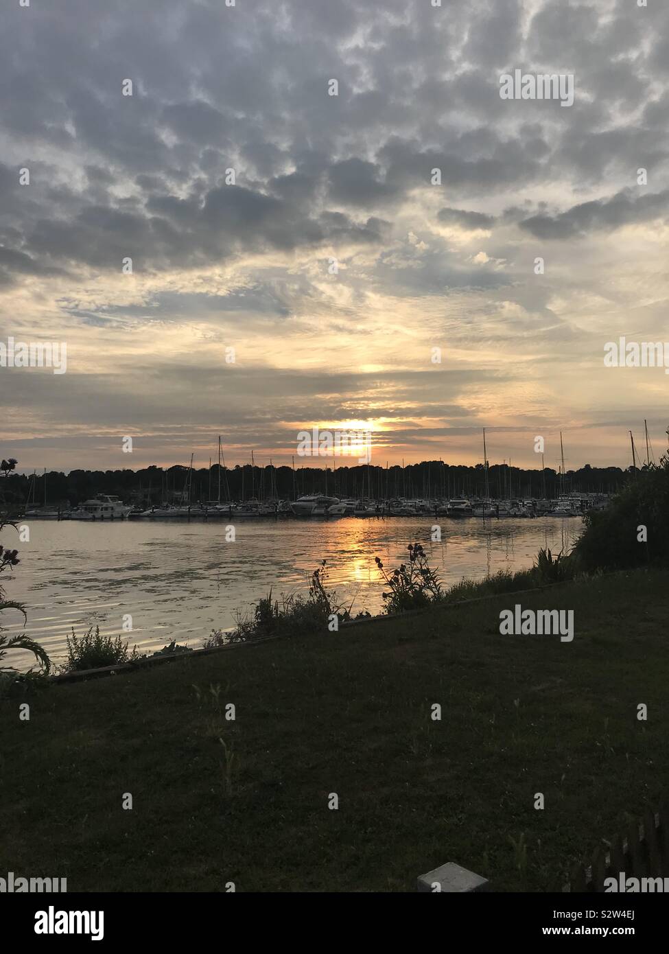 Hamble marina hi-res stock photography and images - Alamy