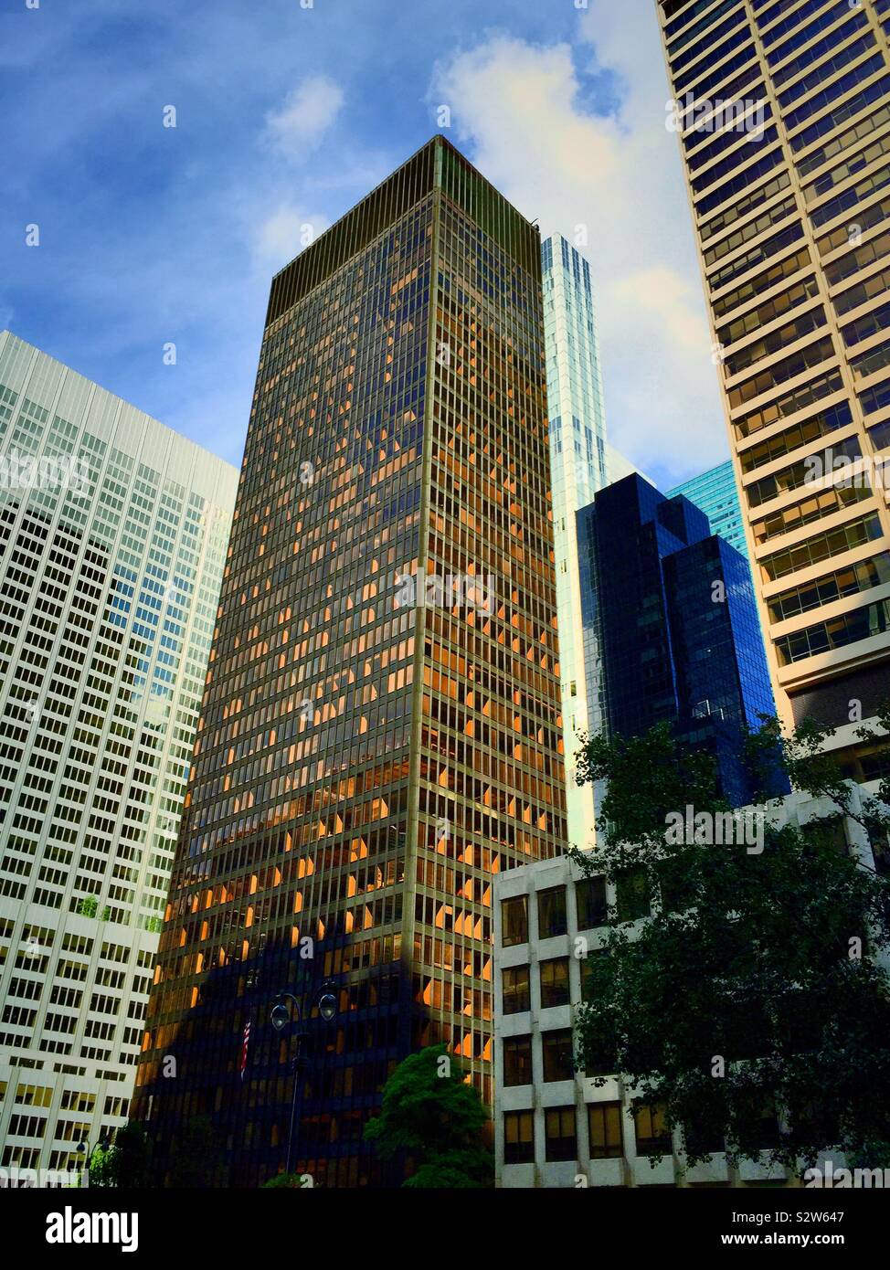 The Seagrams building is an architectural icon on Park Avenue in ...