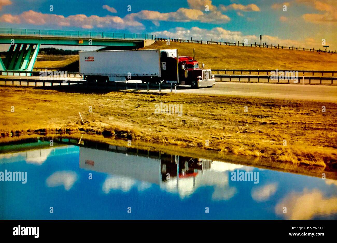 Freight truck on the Trans Canada highway Stock Photo - Alamy