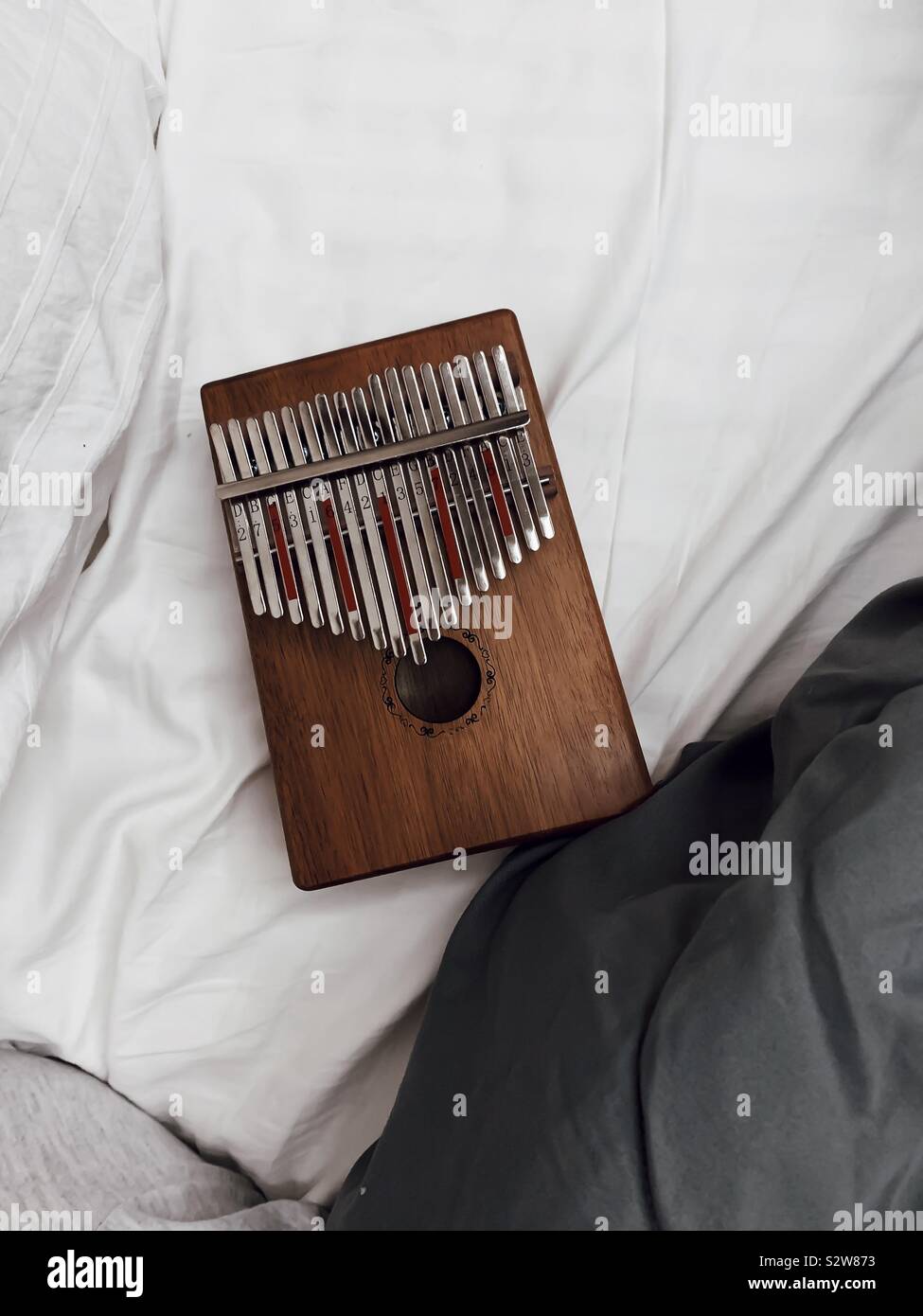 Kalimba hi-res stock photography and images - Alamy