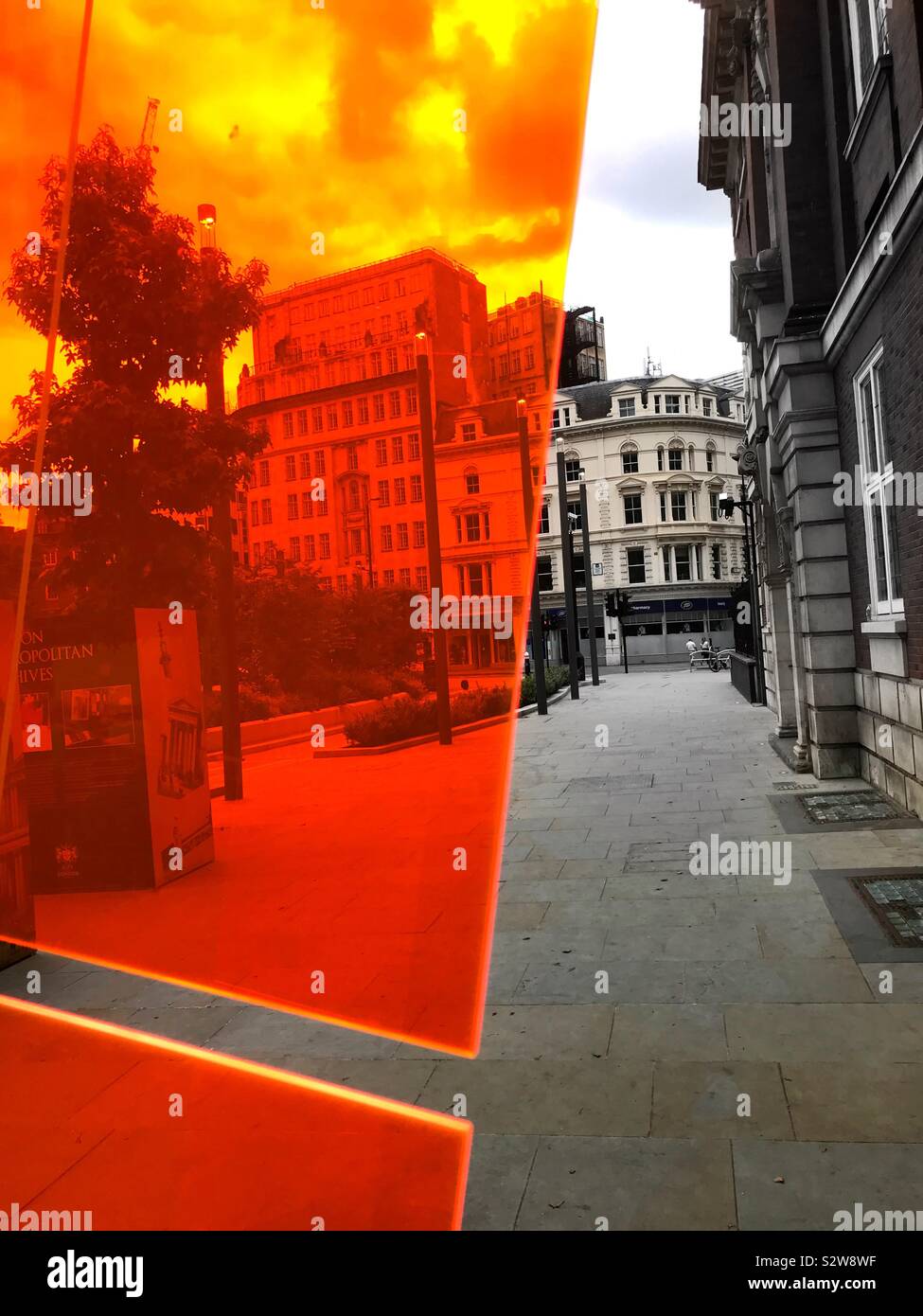 Dull and cloudy day in london hi-res stock photography and images - Alamy