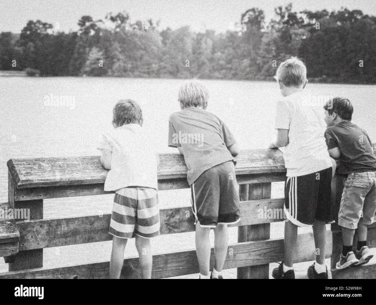 Gang of kids hi-res stock photography and images - Alamy