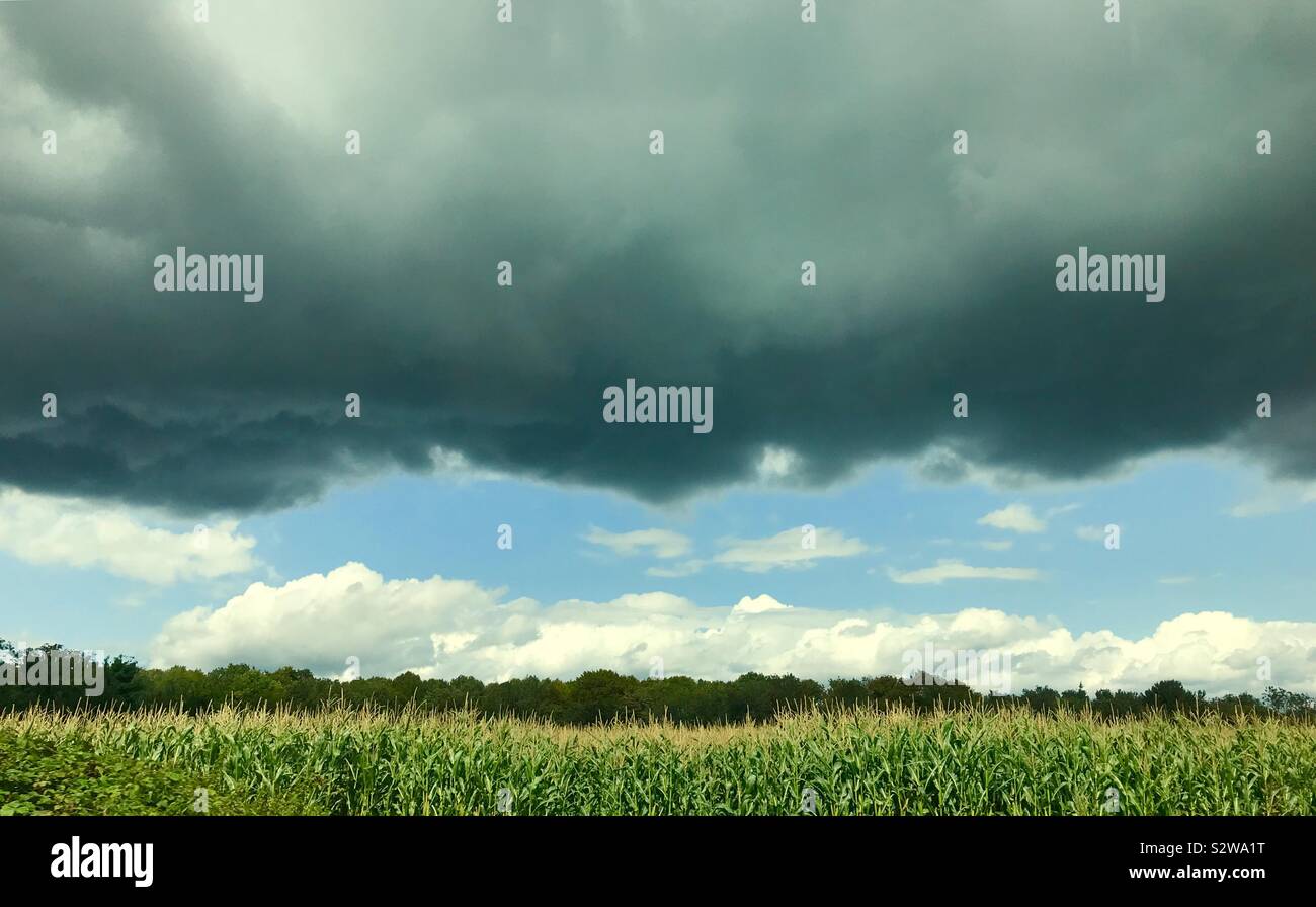 Stormy countryside hi-res stock photography and images - Alamy