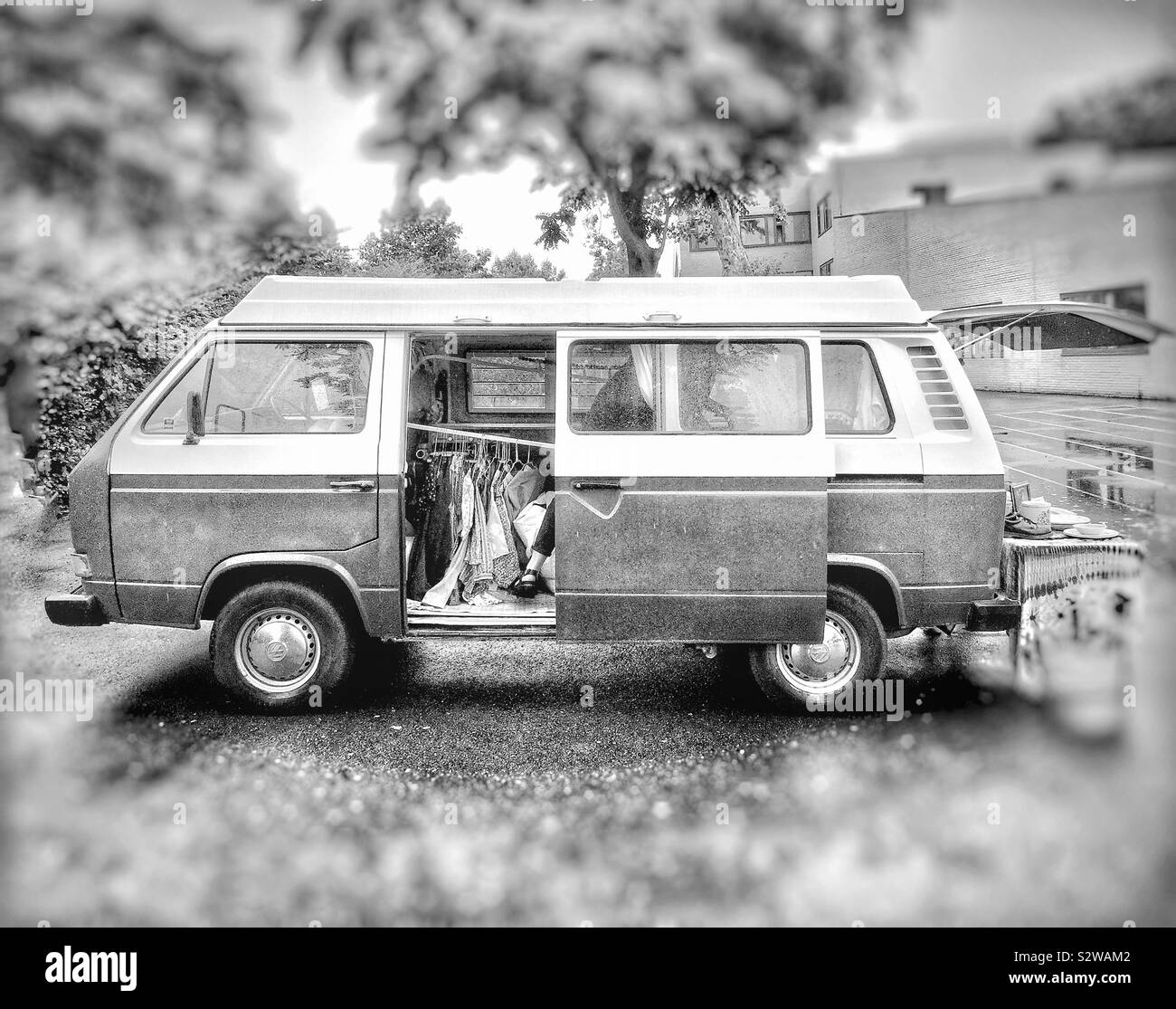 Open camper van door hi-res stock photography and images - Alamy