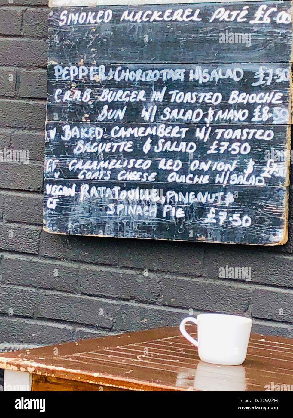 Cafe Menu Blackboard Stock Photo - Alamy