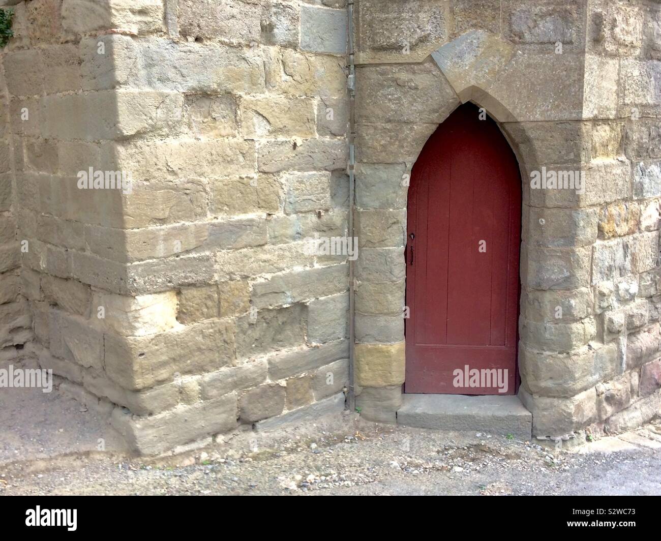 Fortified castle door hi-res stock photography and images - Alamy