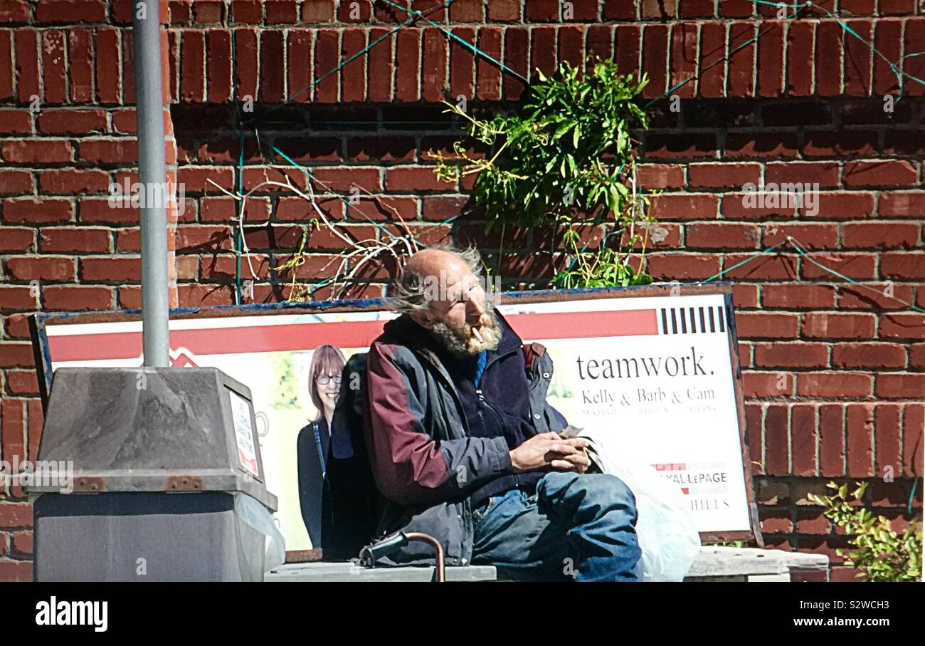 Old man resting hi-res stock photography and images - Alamy