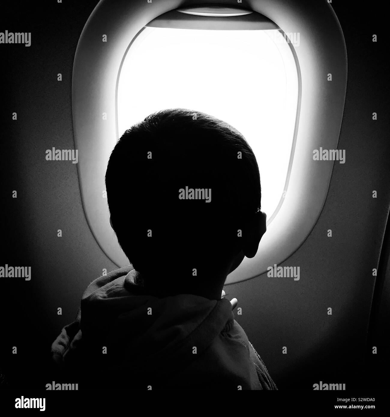 Staring child hi-res stock photography and images - Alamy
