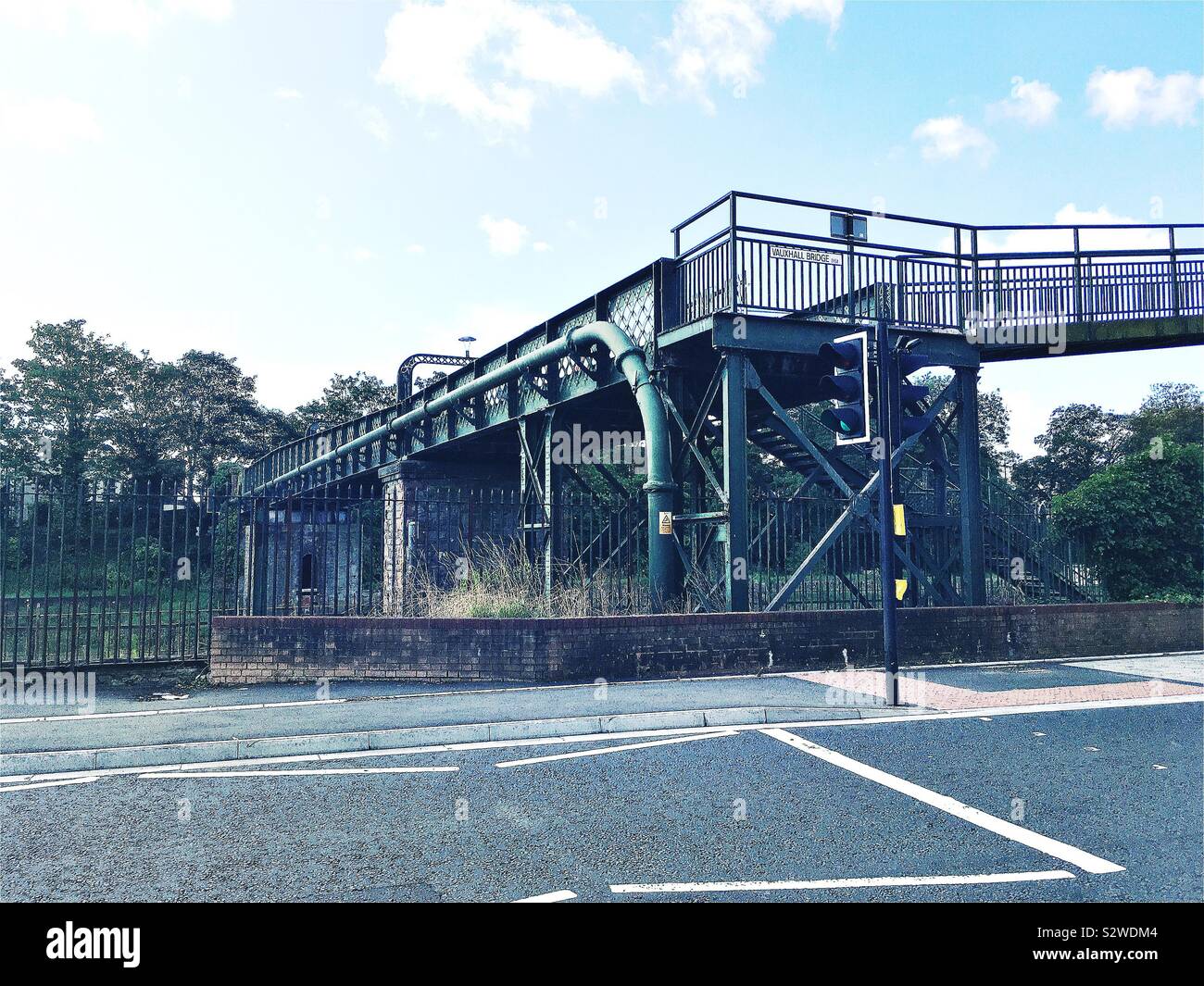 Bristol bridge walk hi-res stock photography and images - Alamy