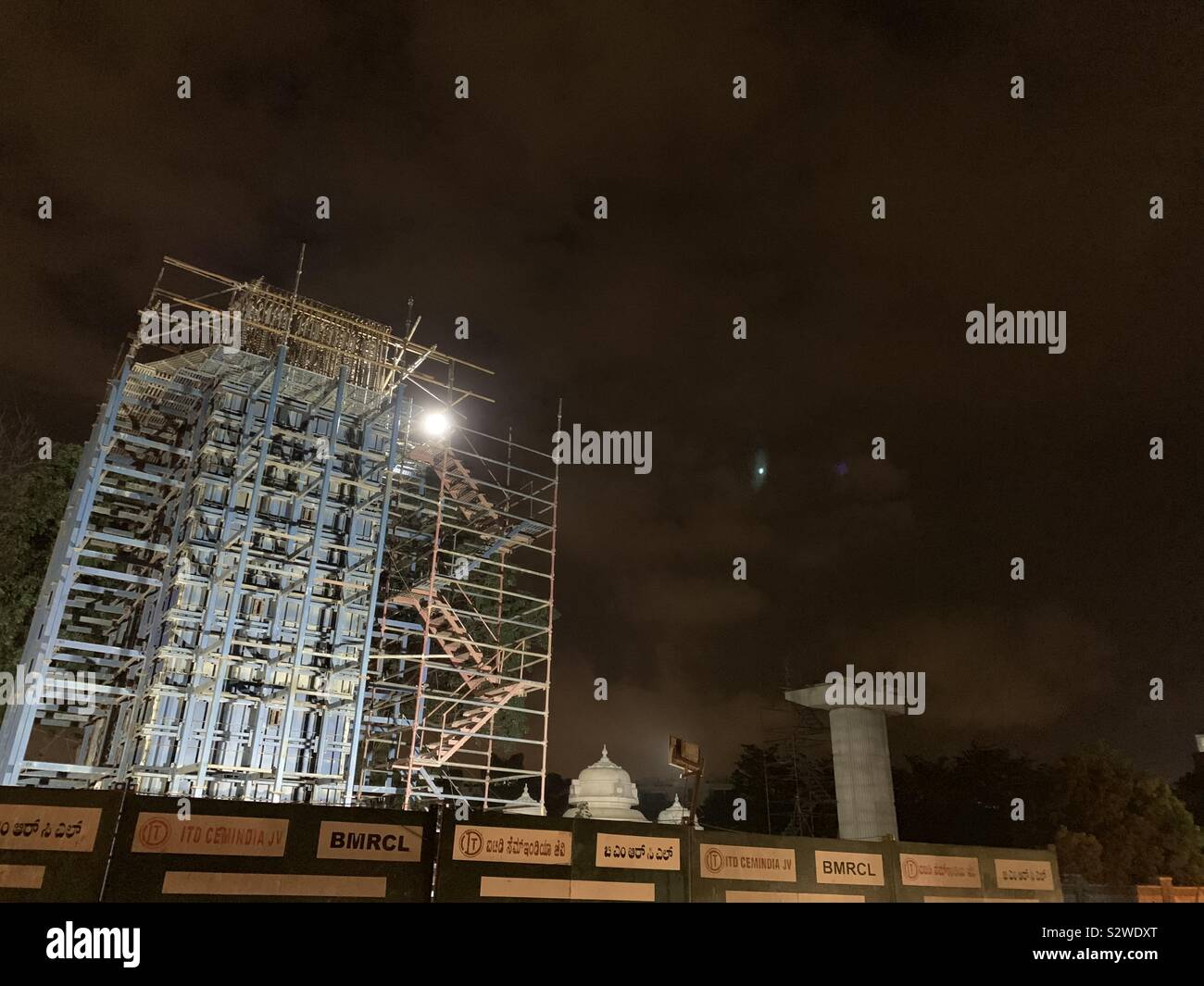 Metro construction hi-res stock photography and images - Alamy