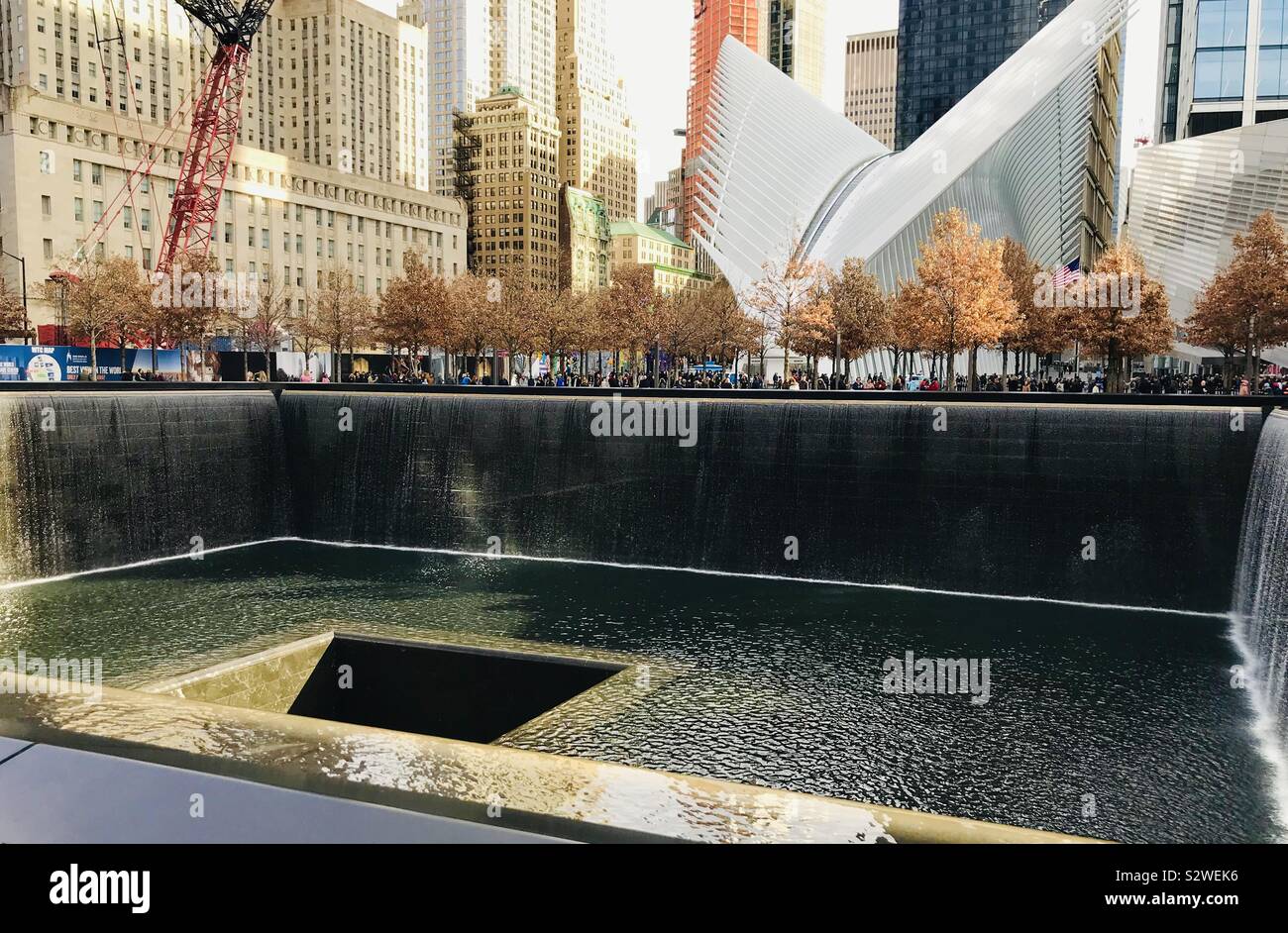 9/11 Memorial Reflecting Pool at Ground Zero, Lower Manhattan, New York ...